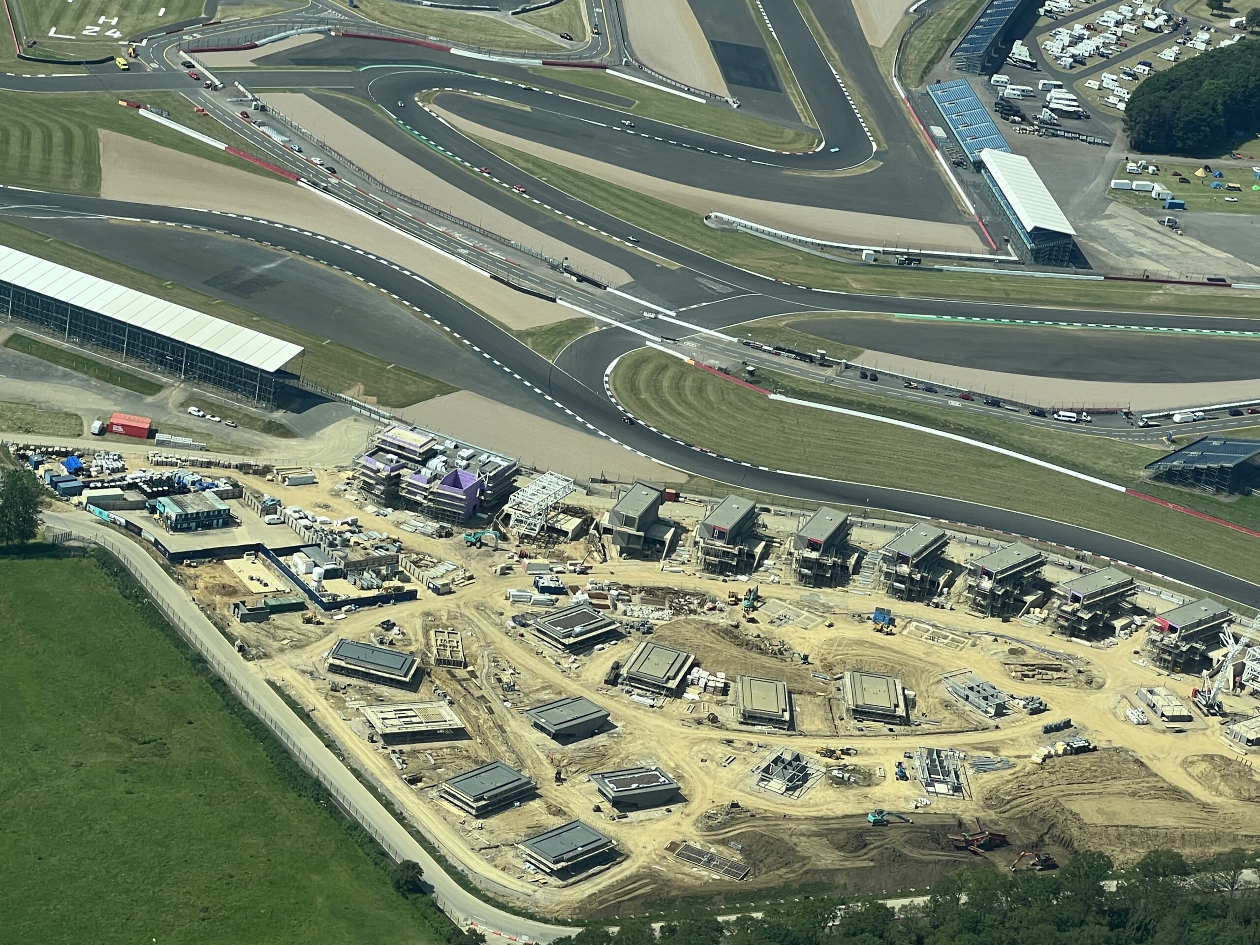 Escapade Silverstone the work progress - FLATT
